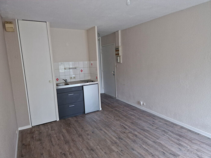 Appartement à louer - Brest, Kérinou, Saint-Luc - 1 pièce