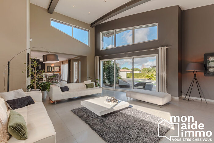 Maison 7 pièces à Saint-Germain-du-Puch, à vendre