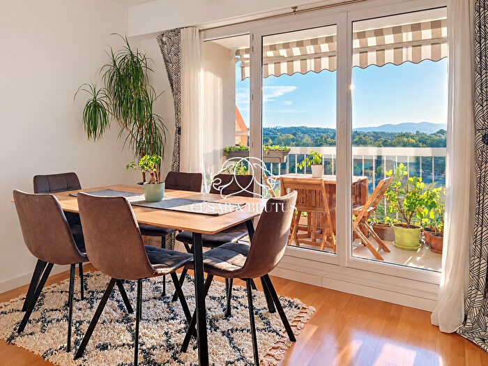 Francheville, Bel-Air, La Plaine : Appartement 4 pièces à vendre