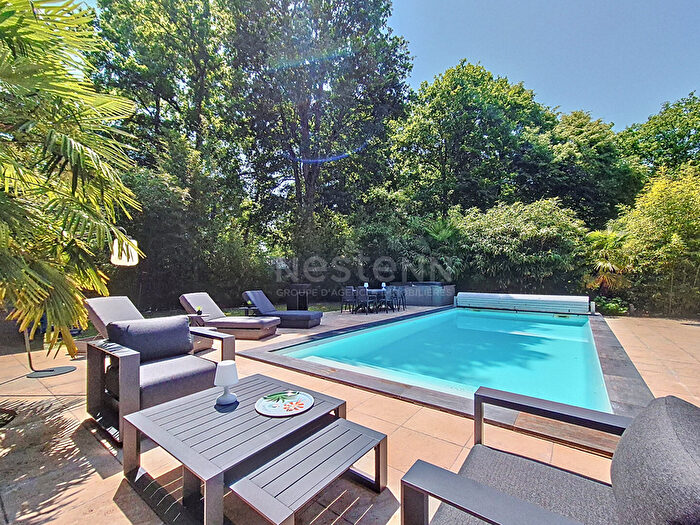 Maison à vendre - Lamorlaye - 8 pièces - 4 chambres