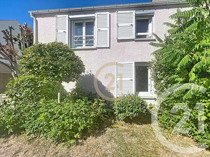 Jouy-le-Moutier, Bourseaux, Noyer, Eguérets, Temps-Perdu : Maison 5 pièces à vendre