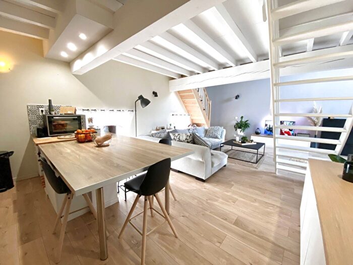 Appartement à louer - Carcassonne - 3 pièces - 2 chambres