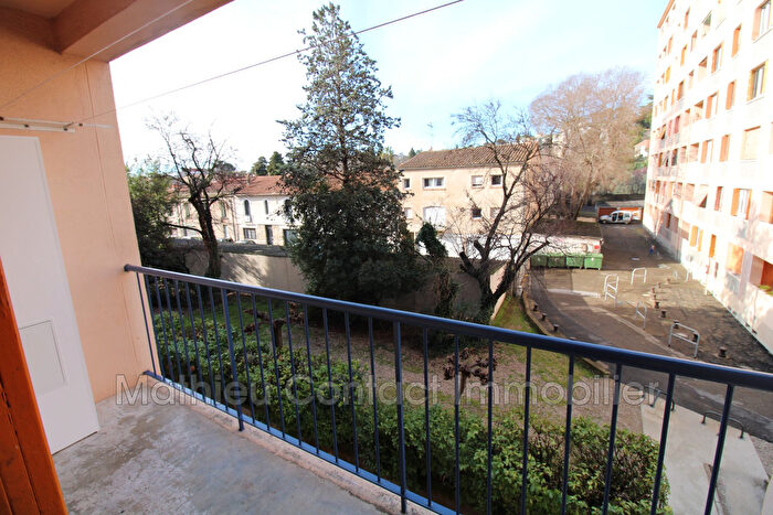 Nîmes, Jean Jaurès : Appartement 3 pièces à louer