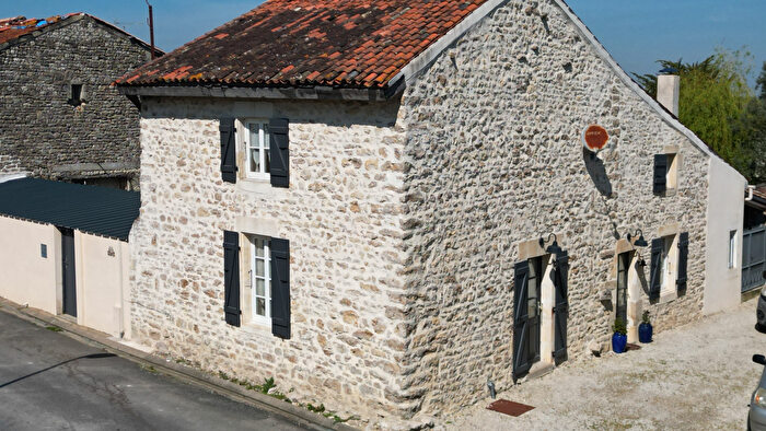 Maison à vendre - Courant - 7 pièces - 3 chambres