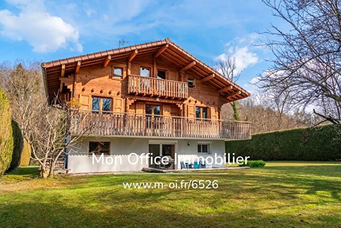 Maison 5 pièces à Saint-Martin-Bellevue, à vendre