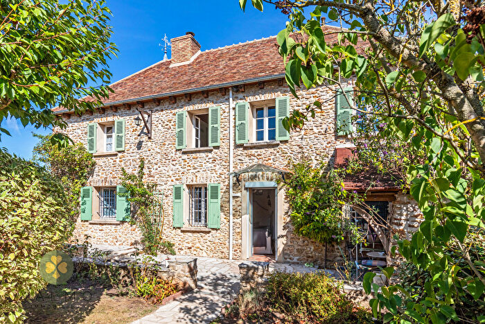 Condé-sur-Vesgre - Maison 5 pièces à vendre