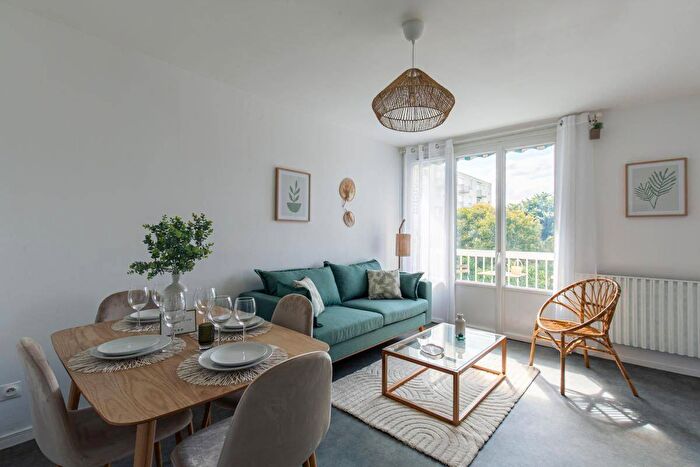Le Monteil-Paul Montagne, Pessac - Appartement 1 pièce à louer