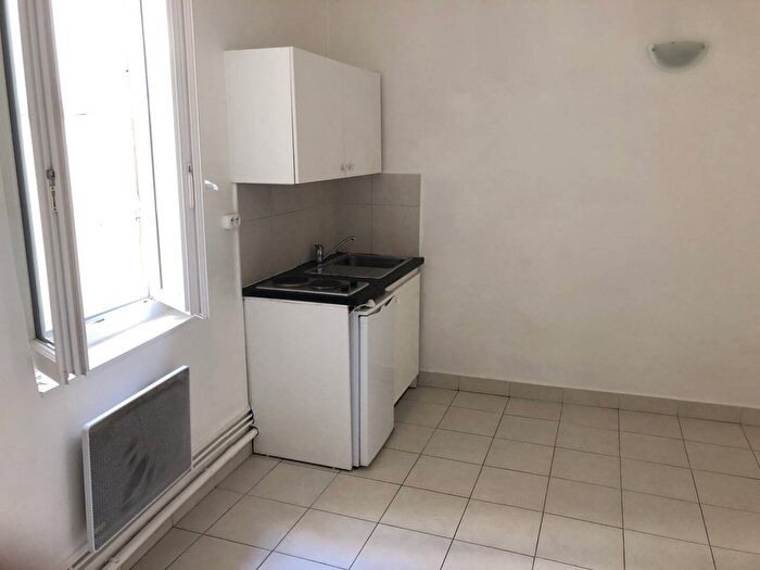Appartement à louer - Suresnes - 1 pièce