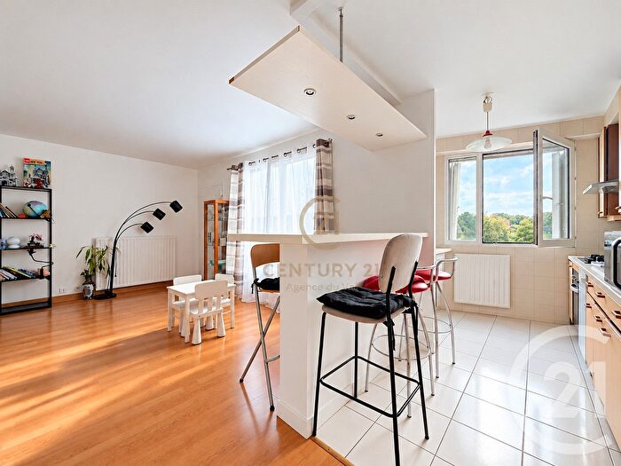 Appartement 3 pièces à Noisiel, Ville nouvelle, à vendre