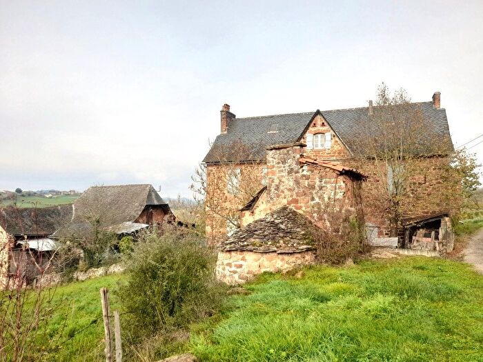 Maison à vendre - Noailhac - 5 pièces - 4 chambres