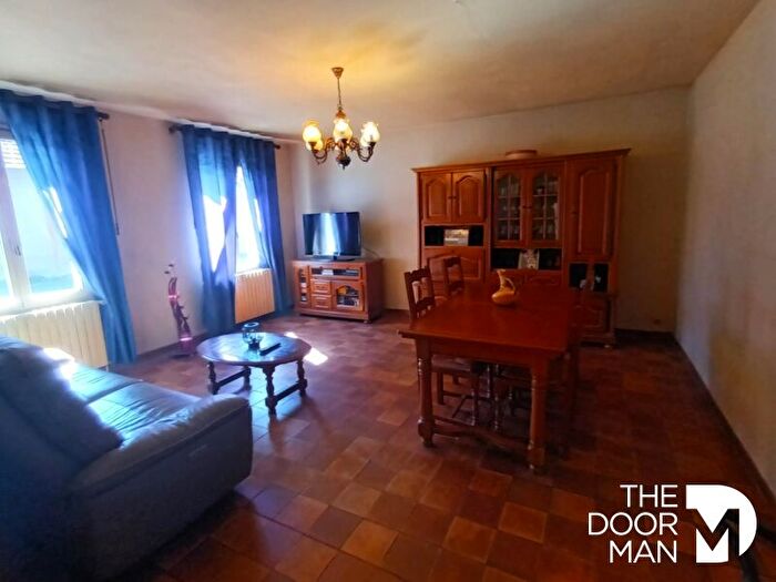 Primelles : Maison 4 pièces à vendre