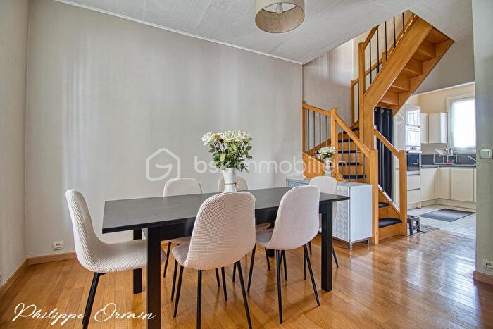 Romainville, Centre-ville : Maison 3 pièces à vendre