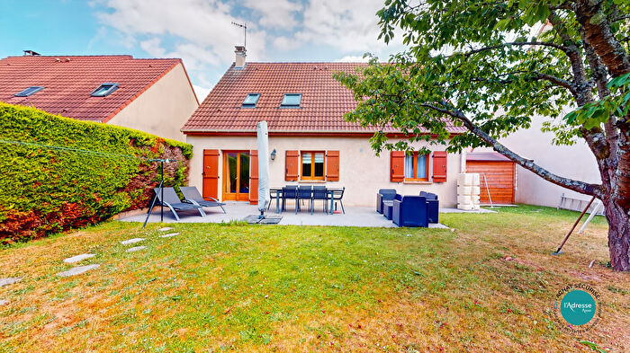 Maison 6 pièces à vendre à Chevannes