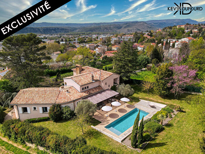 Maison à vendre - Aubenas, Les Oliviers, Combegayre, Glacière - 14 pièces - 9 chambres