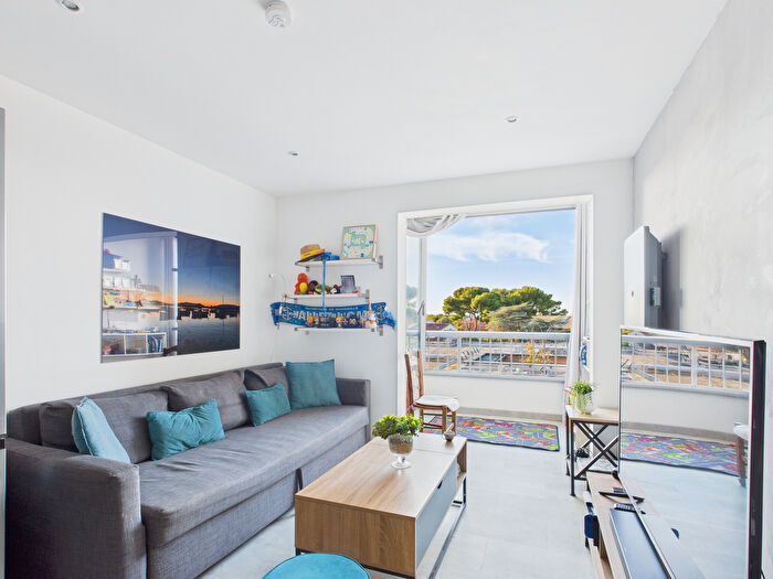 Appartement à vendre - Six-Fours-les-Plages, Font de Fillol, Rayolet, Le Brusc - 2 pièces - 1 chambre