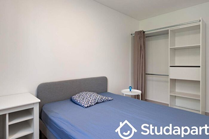 Appartement à louer - Rubis, Longjumeau - 1 pièce - 1 chambre