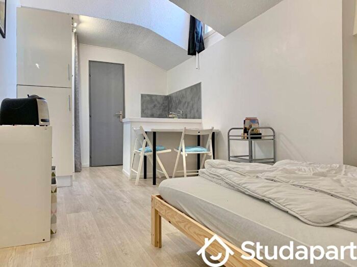 Appartement à louer - Centre-ville, Victor Hugo, Grenoble - 1 pièce