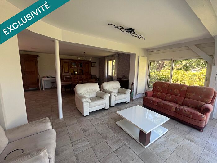 Maison à vendre - Châlons-en-Champagne, Nord - 6 pièces - 5 chambres