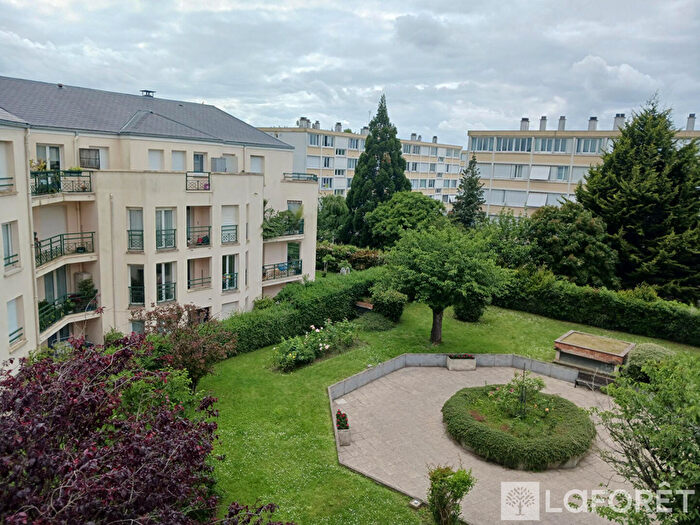 Appartement 4 pièces à vendre - Le Plessis-Trévise, Centre-ville, Orly Parc