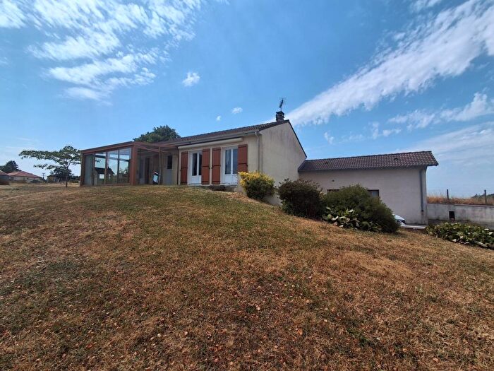 Maison 5 pièces à Eyjeaux, à vendre