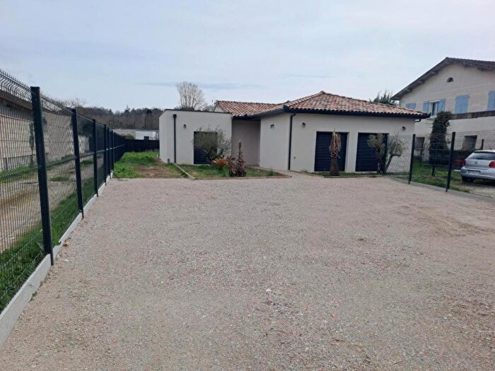 Maison à vendre - Graulhet - 4 pièces - 3 chambres