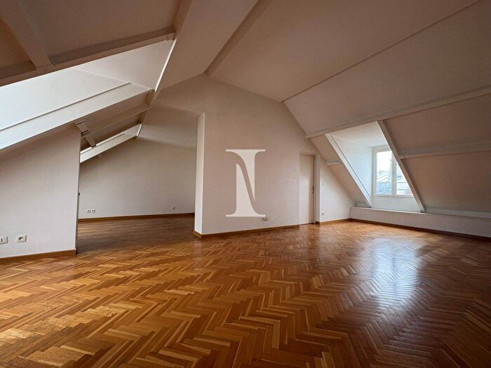 Violet Commerce, Paris 15ème arrondissement - Appartement 4 pièces à louer