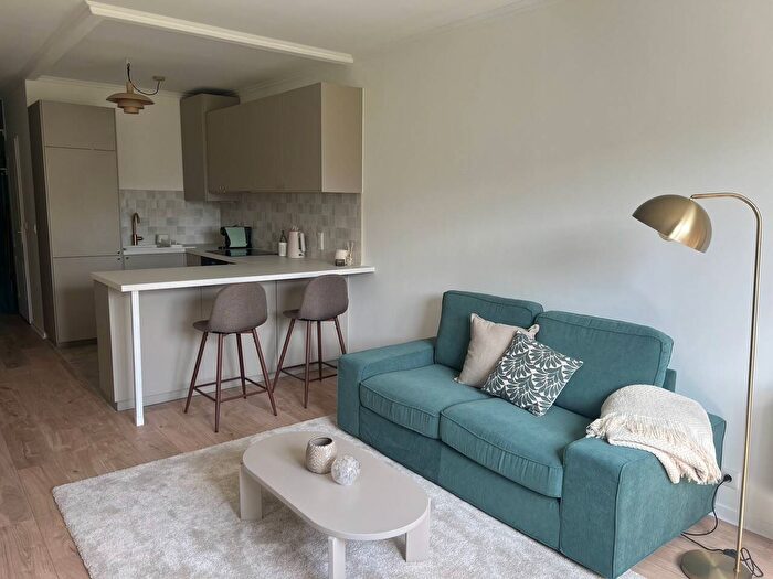 Centre Ville, Croissy-sur-Seine - Appartement 1 pièce à louer