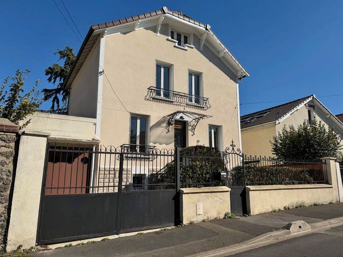 Maison 8 pièces à louer - Mermoz, Villemomble