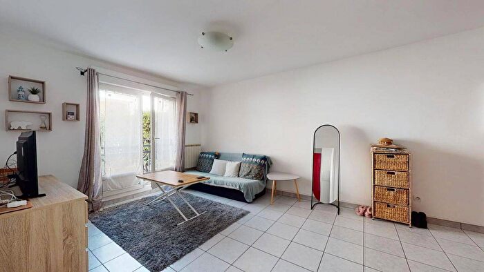 Nord Est, Gretz-Armainvilliers - Appartement 1 pièce à louer