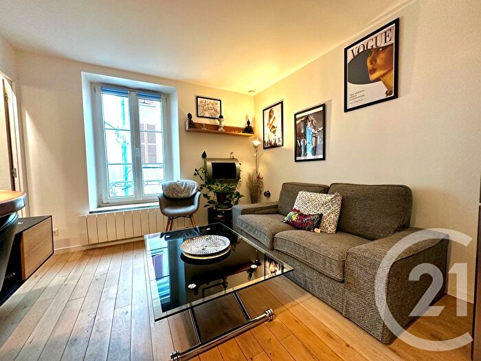 Appartement à vendre - Montargis, Centre-ville - 4 pièces - 2 chambres