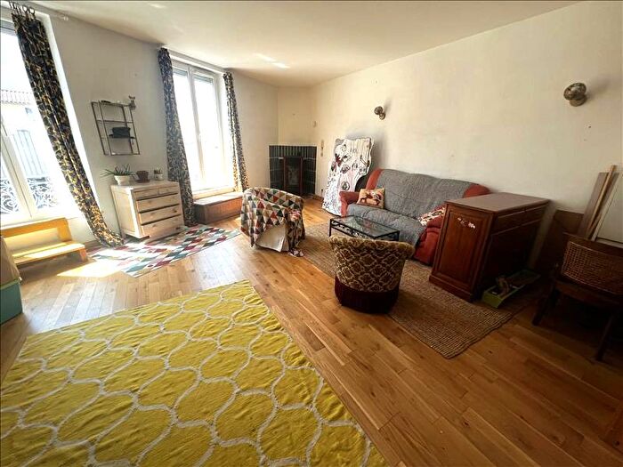 Appartement à louer - Lyon e , Sans Souci, Dauphiné - 3 pièces - 2 chambres