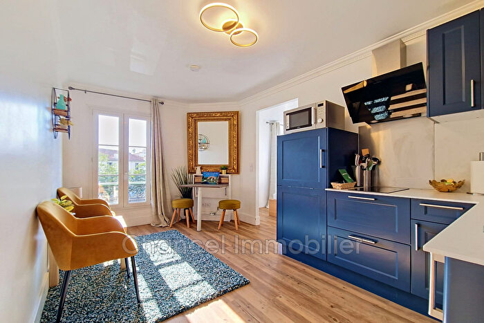 Cannes, Californie Pezou : Appartement 2 pièces à vendre
