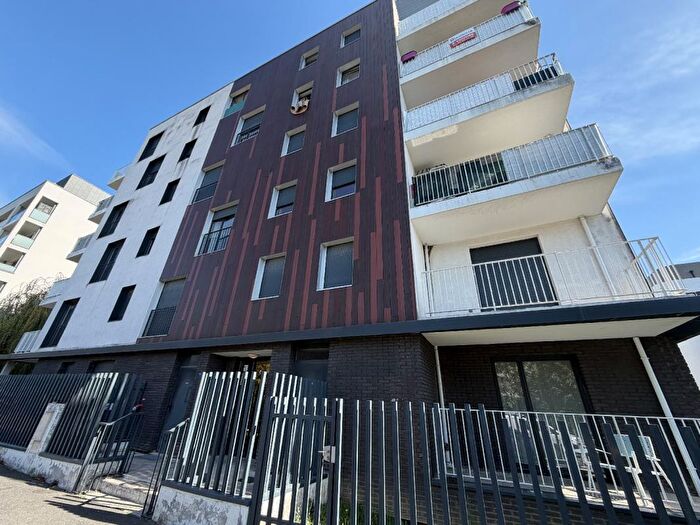 Appartement 2 pièces à Fresnes, Centre-ville, à louer