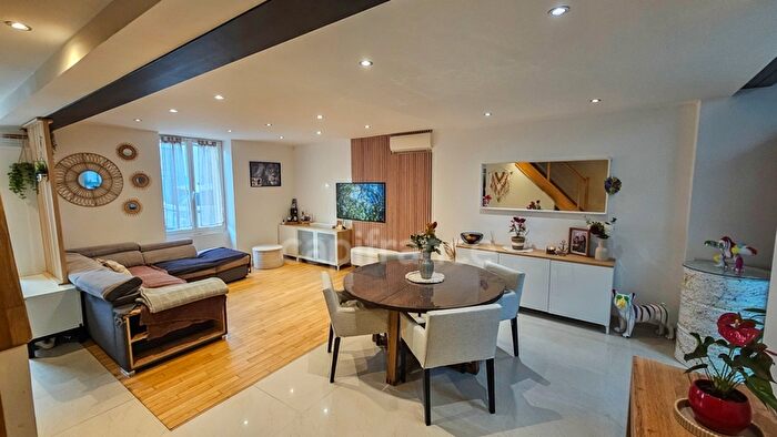 Maison à vendre - Étampes, Saint-Pierre - 6 pièces - 3 chambres