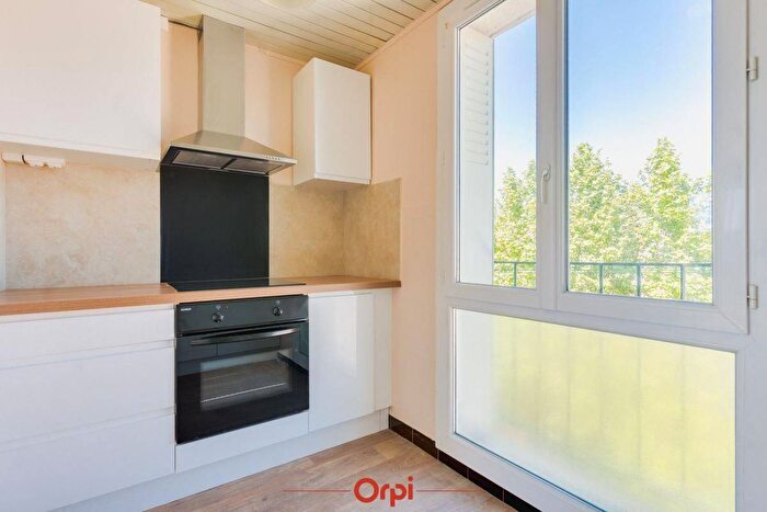 Appartement 3 pièces à Saint Just, Marseille 13ème arrondissement, à louer