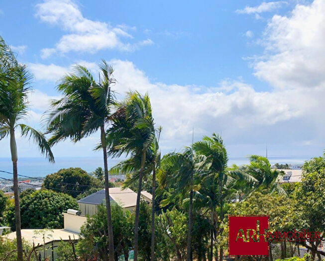 Maison à vendre - Saint-Denis, Bois de Nèfles, Sainte-Clotilde - 5 pièces - 4 chambres