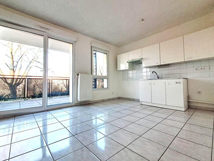 Appartement à vendre - Saint-Priest, Berliet - 2 pièces - 1 chambre