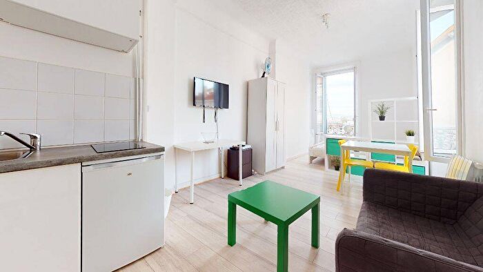 Appartement 1 pièce à Saint Louis, Lyon 7ème arrondissement, à louer