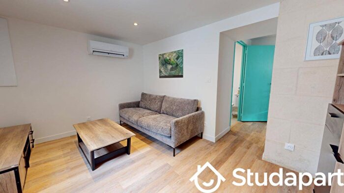 Appartement à louer - Le Bourg-Le Vieux Bourg, Lormont - 1 pièce - 1 chambre