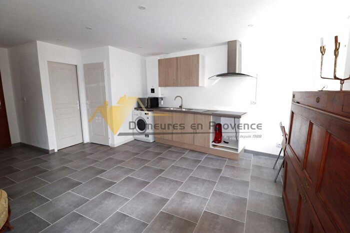 Appartement à louer - Est Nord, Vaison-la-Romaine - 2 pièces - 1 chambre