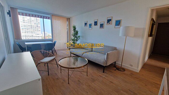 Appartement à louer - Marseille ème arrondissement - 4 pièces - 1 chambre