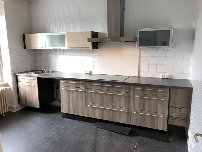 Appartement 4 pièces à louer à Château-Chervix