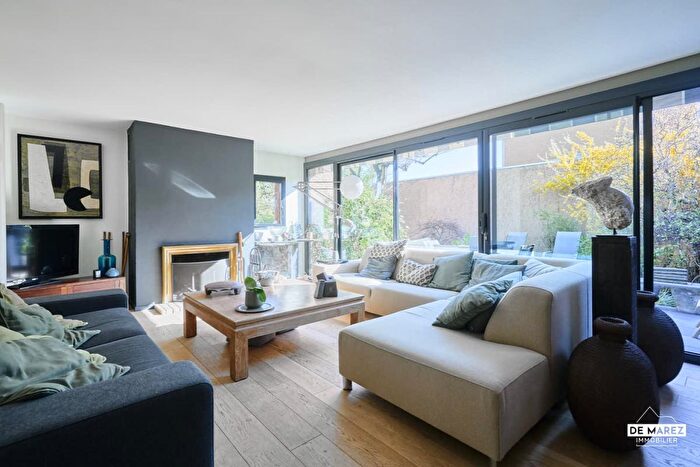 Villeneuve-dAscq, Poste, Annappes, Brigode : Maison 5 pièces à vendre