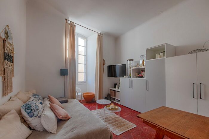 Appartement à louer - Avignon, Palais des Papes, Zone Piétonne - 1 pièce - 1 chambre