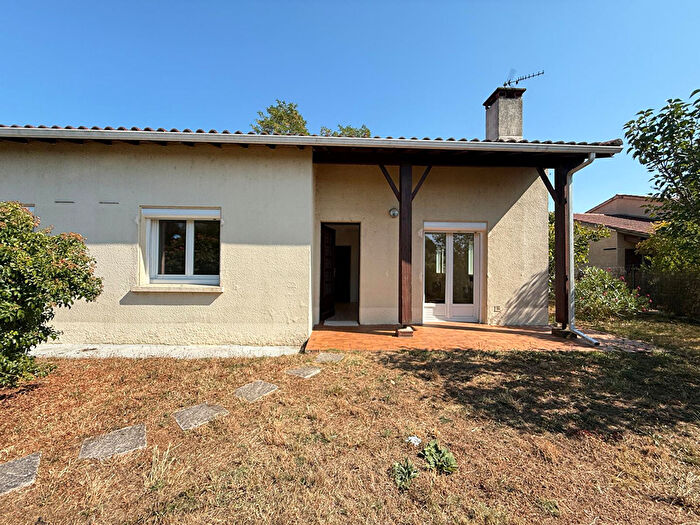 Maison 4 pièces à louer à Roques