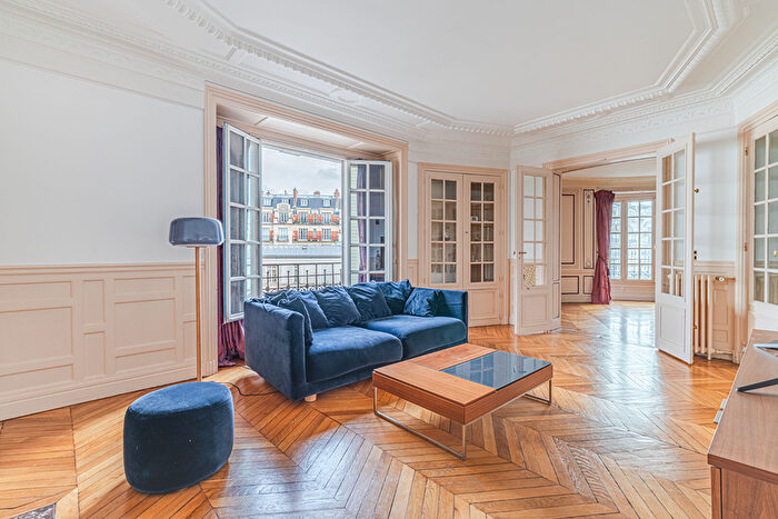 Appartement à vendre - Paris e , Violet, Commerce - 6 pièces - 4 chambres