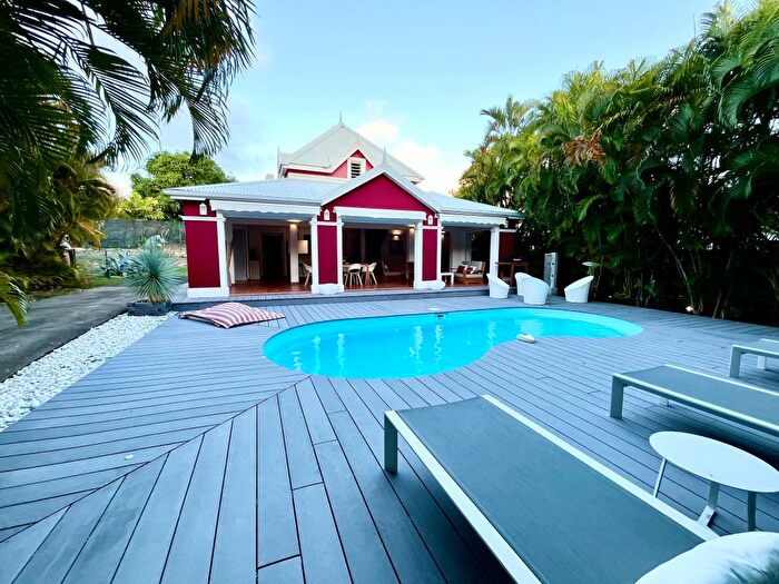 Maison 4 pièces à Saint-François, à vendre