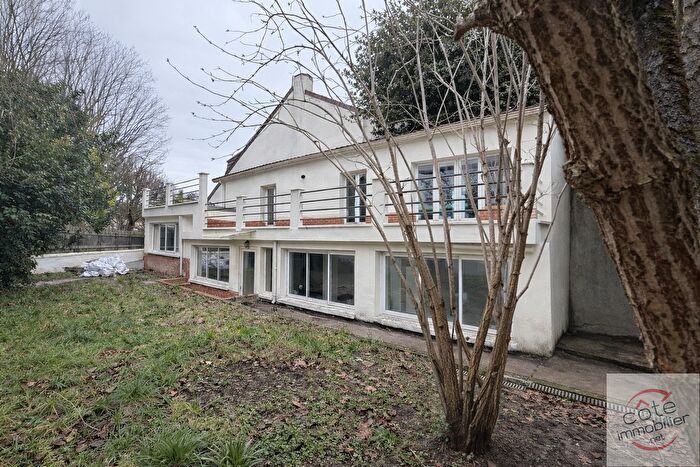 Maison à vendre - Saint-Maur-des-Fossés, Saint-Maur-Créteil - 3 pièces - 2 chambres