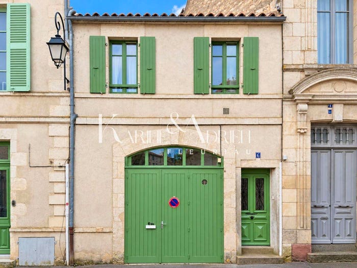 Centre-Loges-Pommeraie-Sablière, Fontenay-le-Comte : Appartement 2 pièces à louer