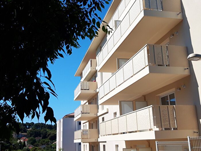 Appartement à louer - Toulon, Valbertrand - 2 pièces - 1 chambre